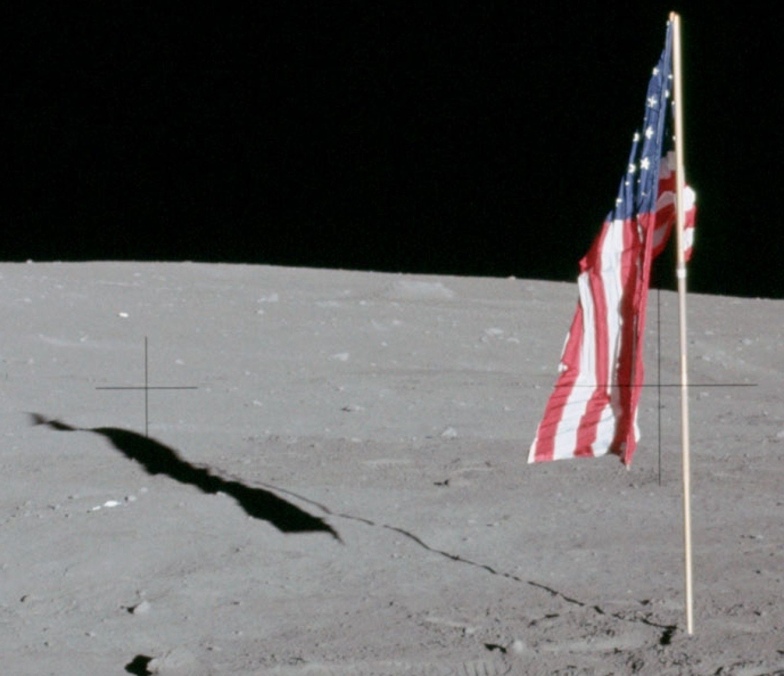 Bandera De Estados Unidos En La Luna Desde La Tierra