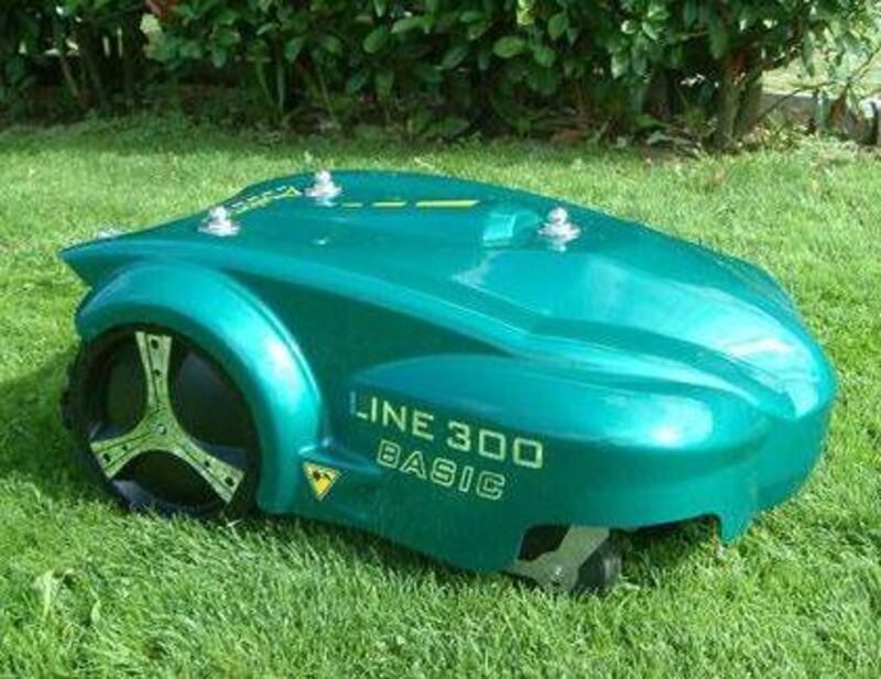 LawnBott LB3500: El robot jardinero con Bluetooth – FayerWayer