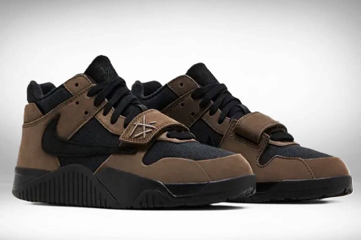 Travis Scott sigue prendido al mundo de las zapatillas con sus nuevas ...