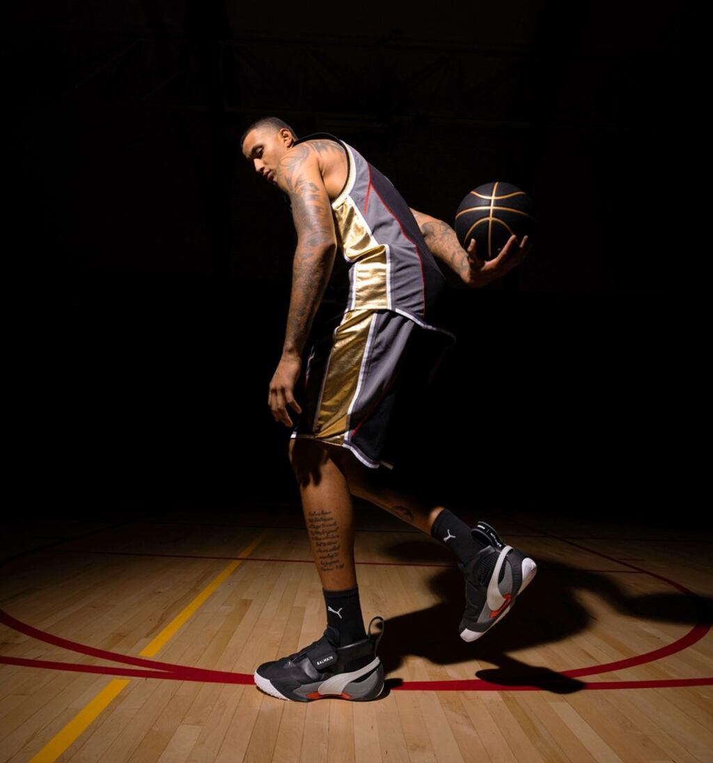 Balmain y Puma se unen con astros del baloncesto en una edición ...
