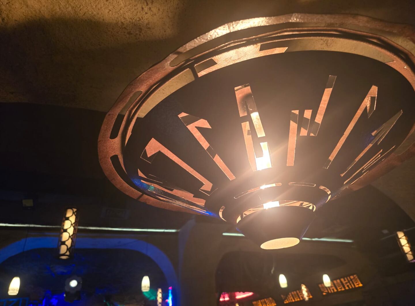 Nowa’s Cantina: el bar de Star Wars que te hará sentir dentro de la ...