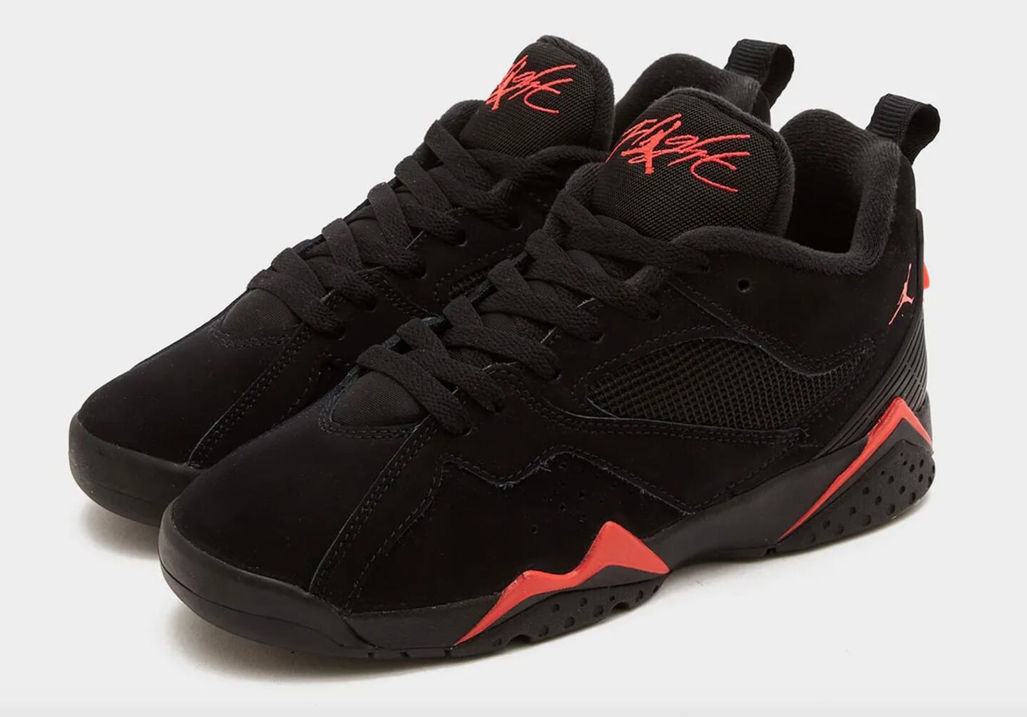 Jordan MVP 92 lanza colorway Black/Infrared 23: fusión de Air Jordan 6, 7 y 8 – FayerWayer