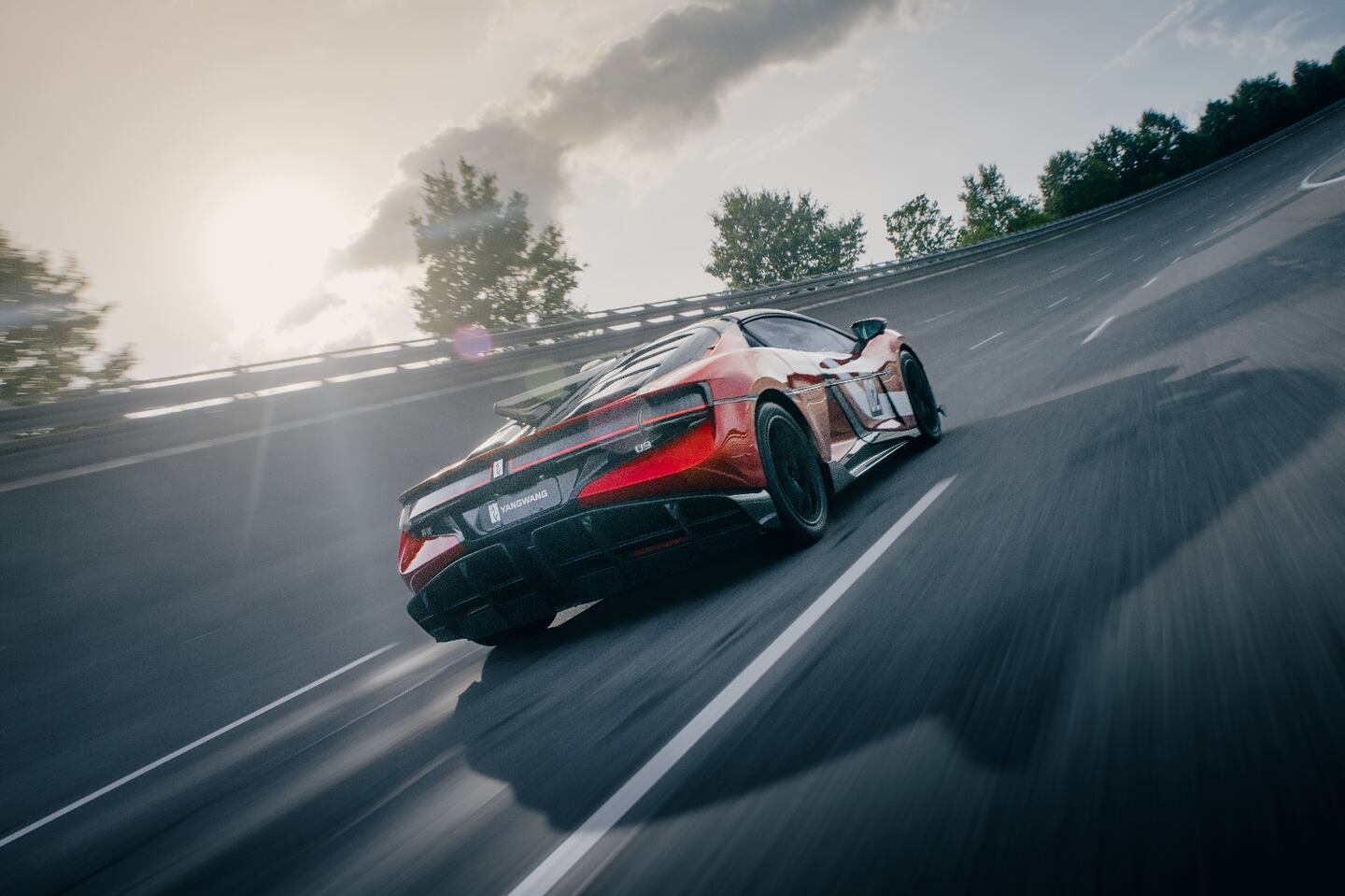 El hiperdeportivo YANGWANG U9 Xtreme de BYD rompe récord de velocidad – FayerWayer