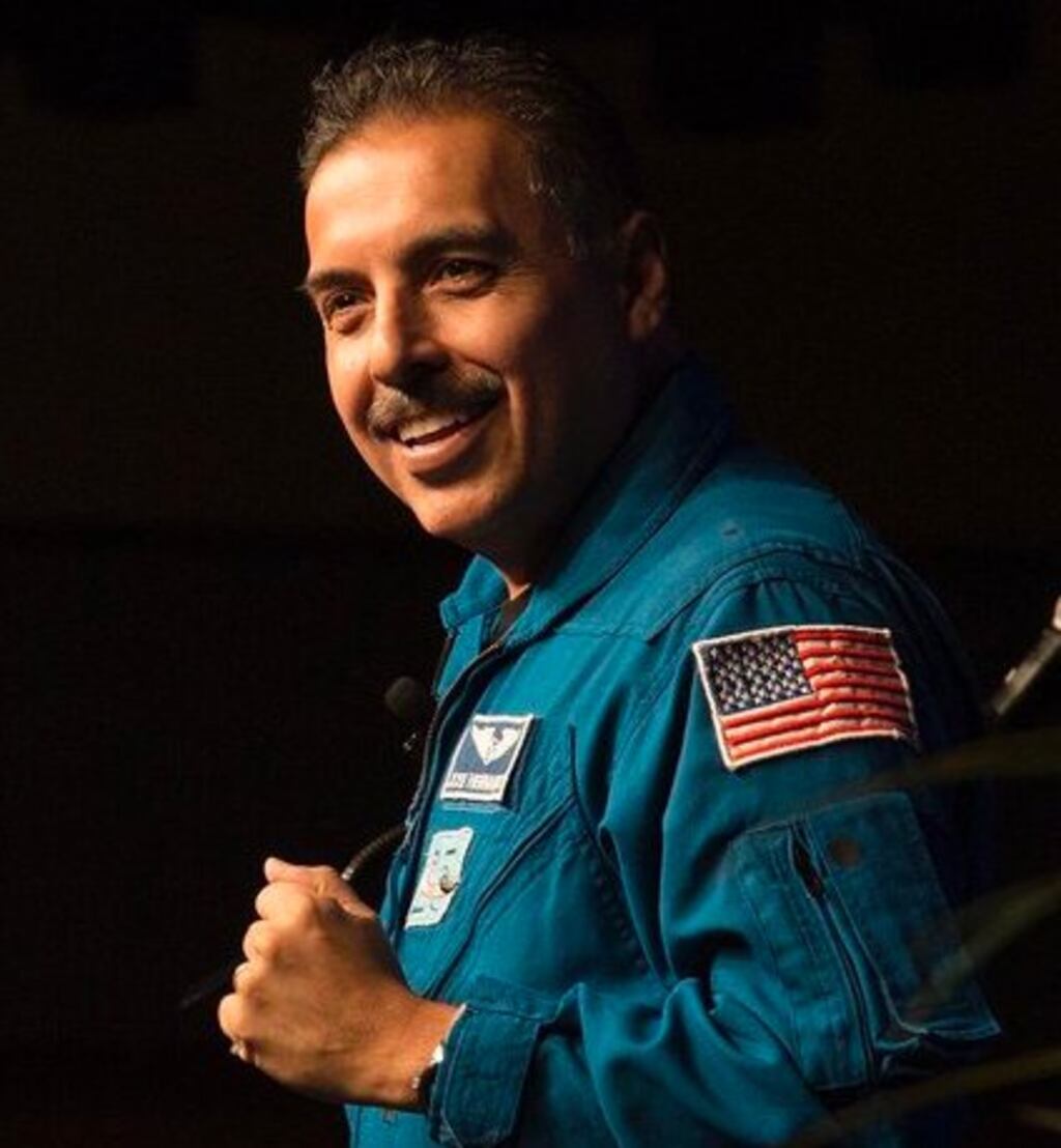 José Hernández, astronauta latino de la NASA: “Hay que soñar en grande ...
