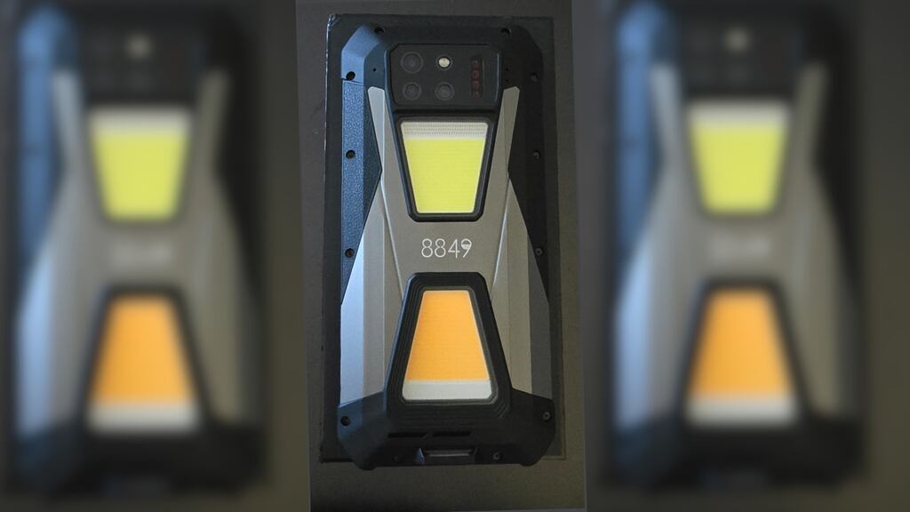 8849 Tank 3S: el smartphone más resistente y potente, que además tiene ...